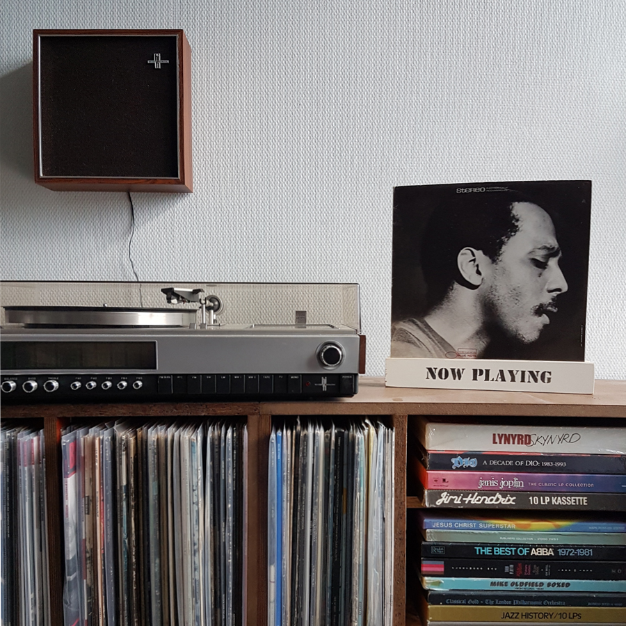 De LP standaard Now Playing is een must have voor iedere Vinyl Lover!